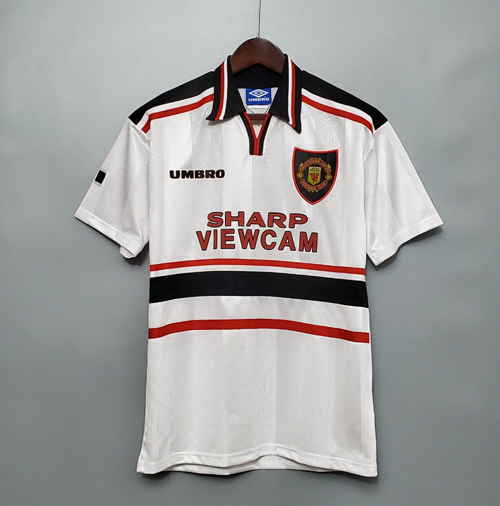 Manchester United – retrokitshop.com