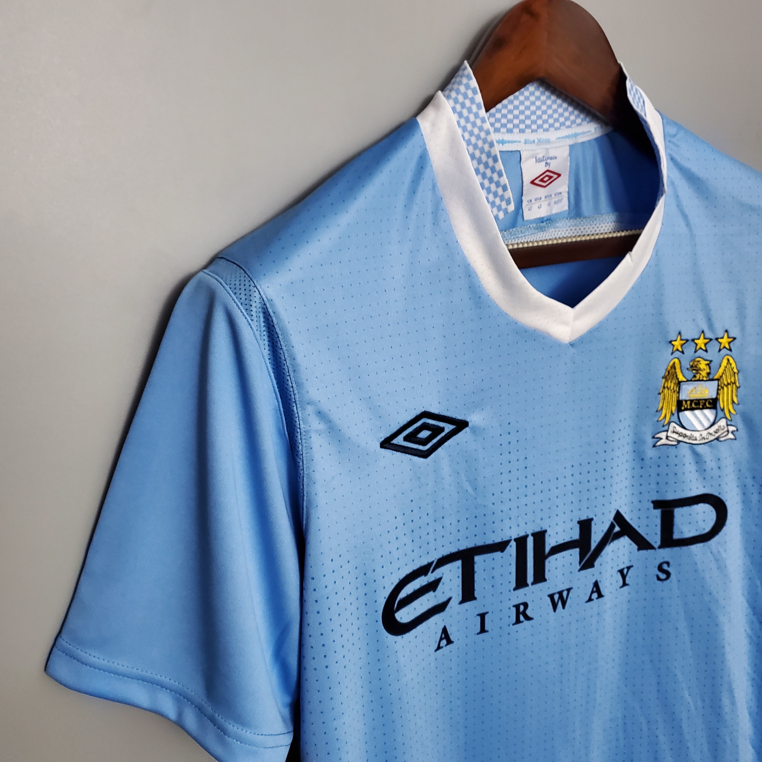 Manchester City – retrokitshop.com